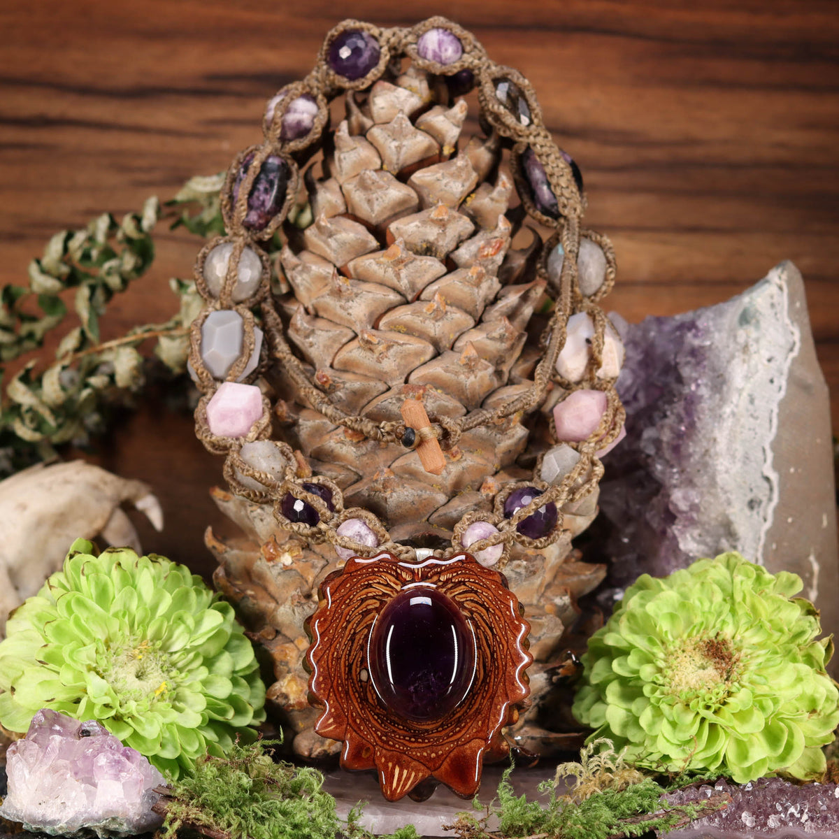 Amethyst Full Sinew – Third Eye Pinecones