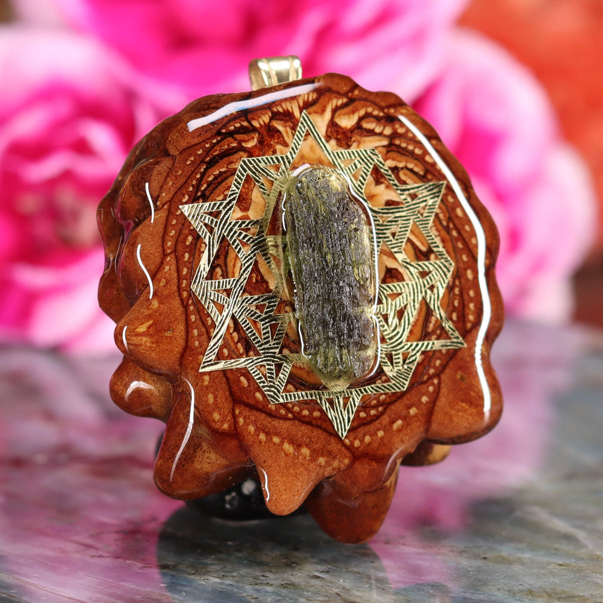 Moldavite with Gold 64 Star Tetrahedron – Third Eye Pinecones