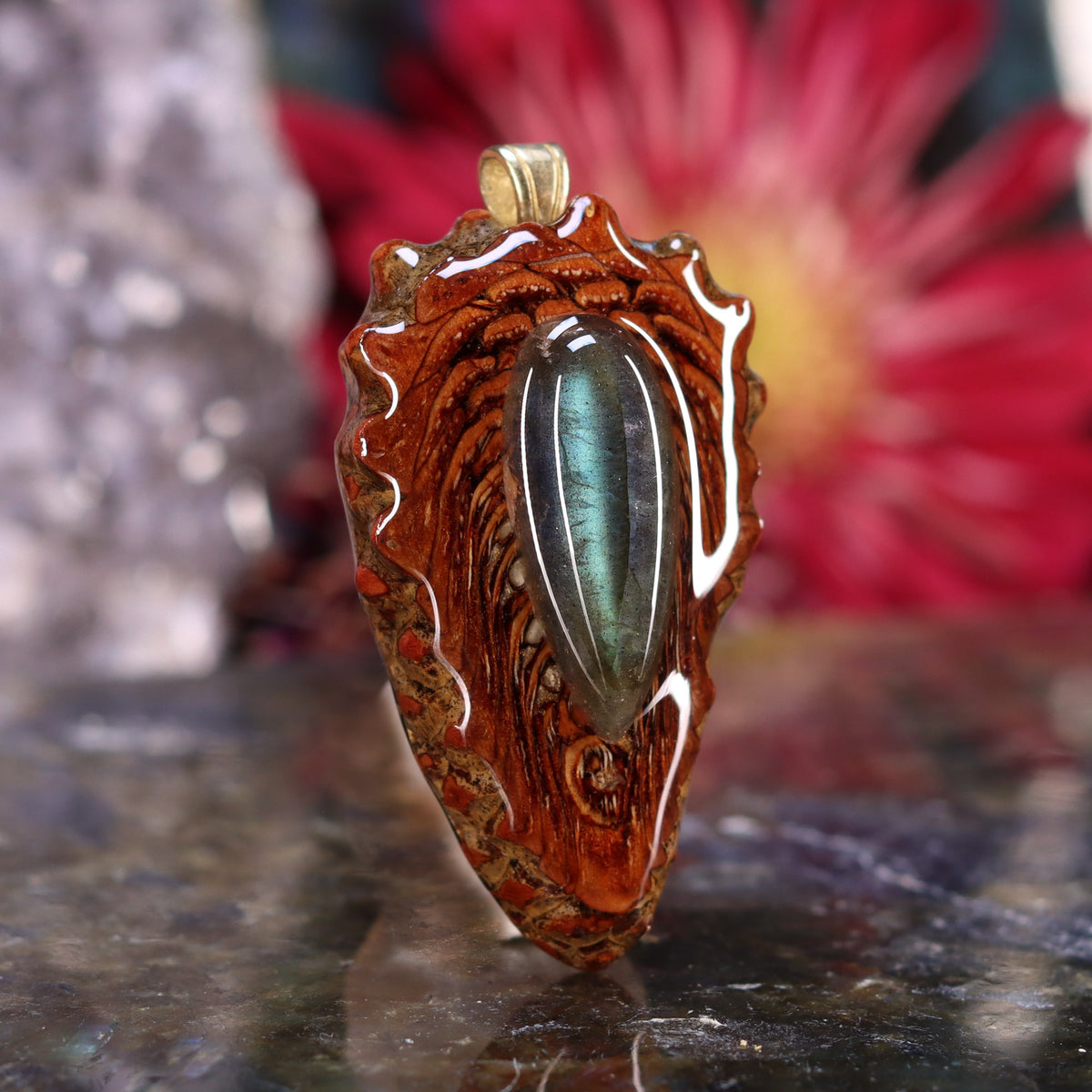Labradorite Teardrop – Third Eye Pinecones
