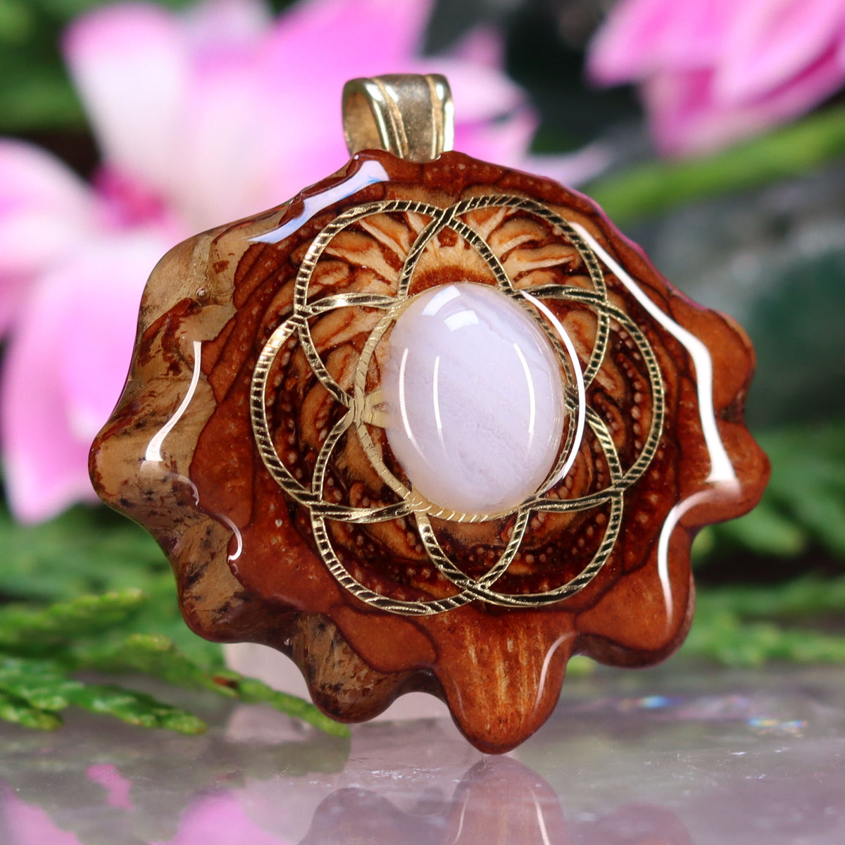 Blue Lace Agate with Gold Seed of Life – Third Eye Pinecones