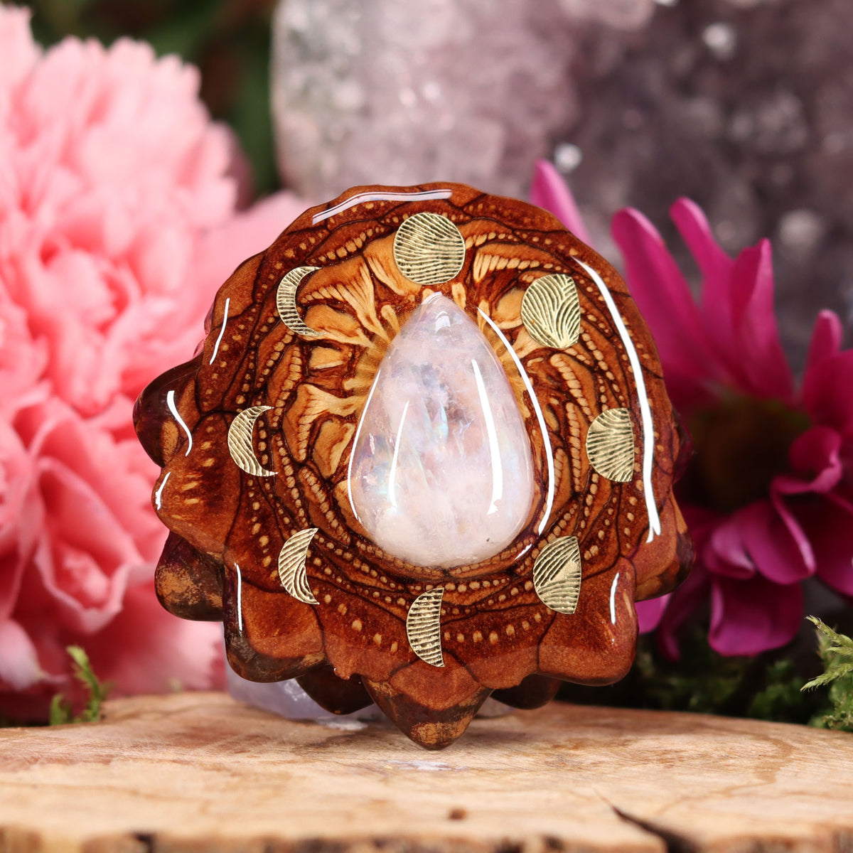 Moonstone with Gold Moon Cycle – Third Eye Pinecones